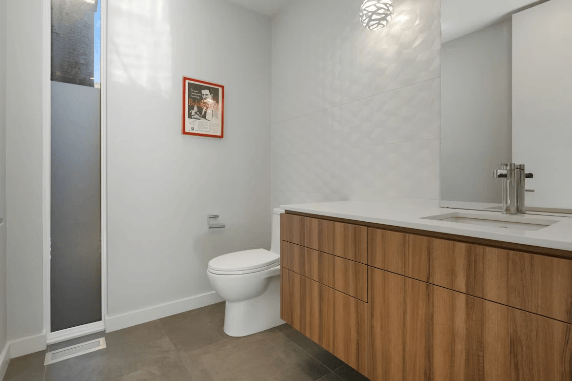 Simplifying Your Space with a Modular Toilet for Home