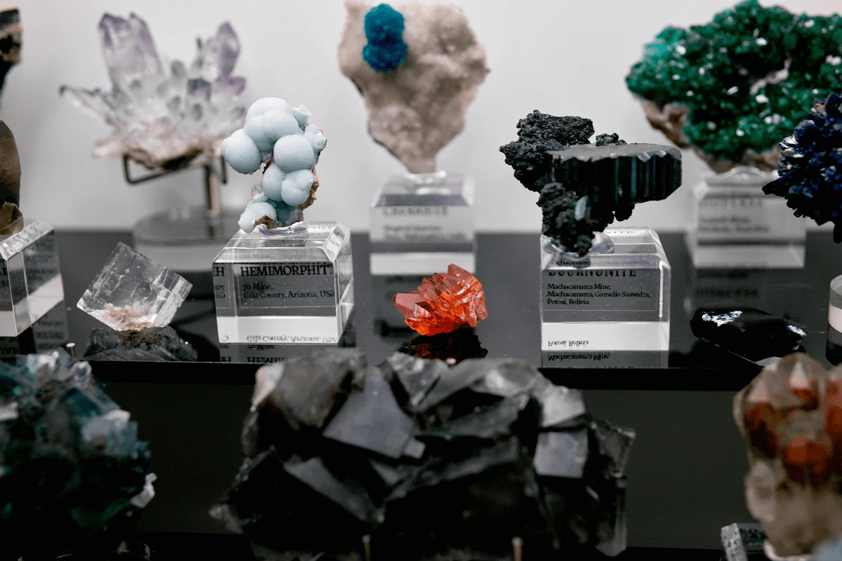 The Ultimate Guide to Choosing Types of Stone for Build...