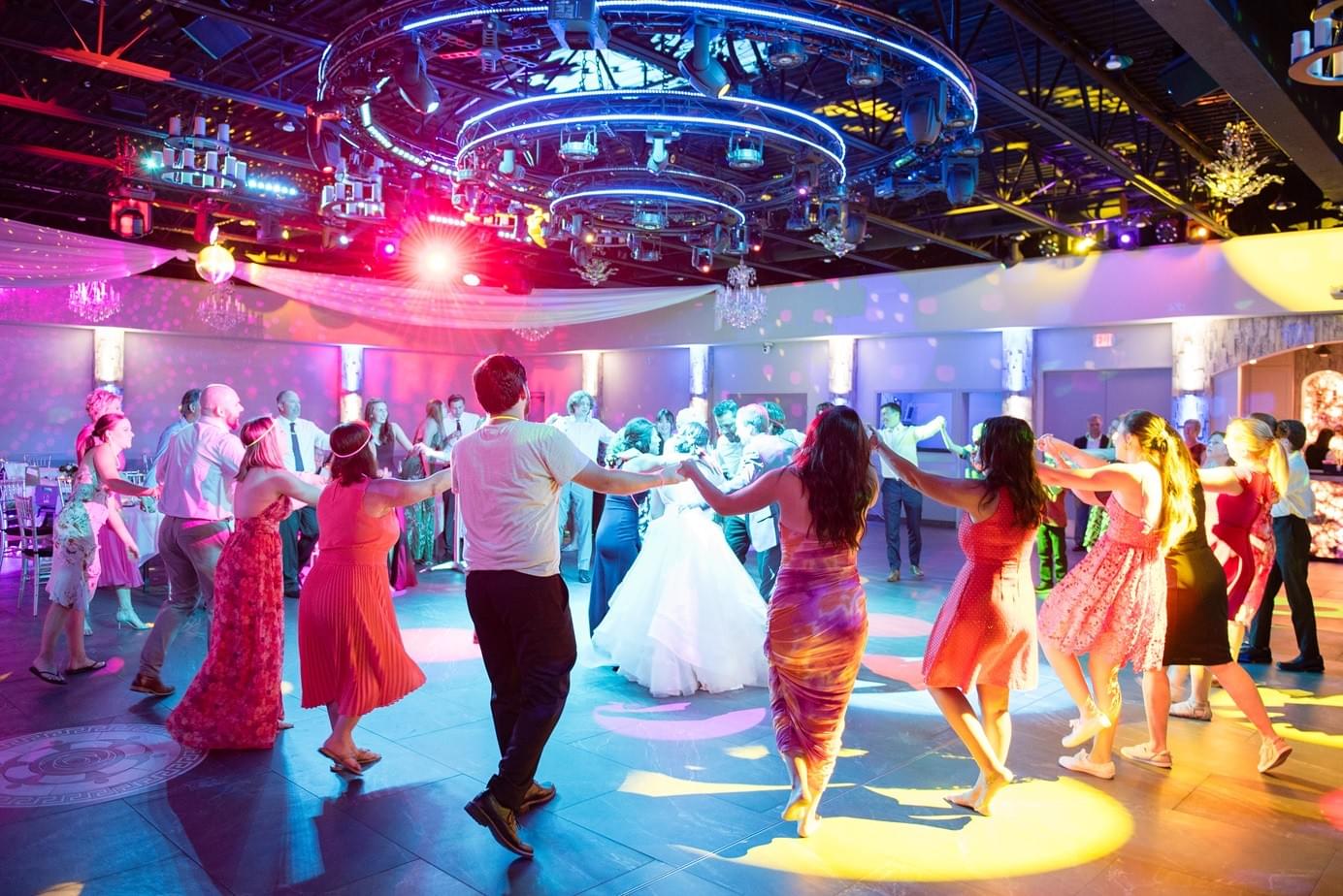 Ballroom - Royal Cliff in Eagan Weddings & Events Center