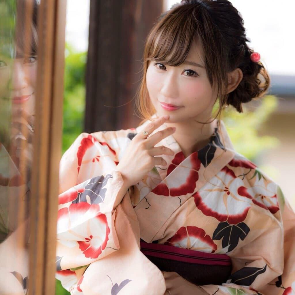 Maiko Yoshida Official Site on Strikingly