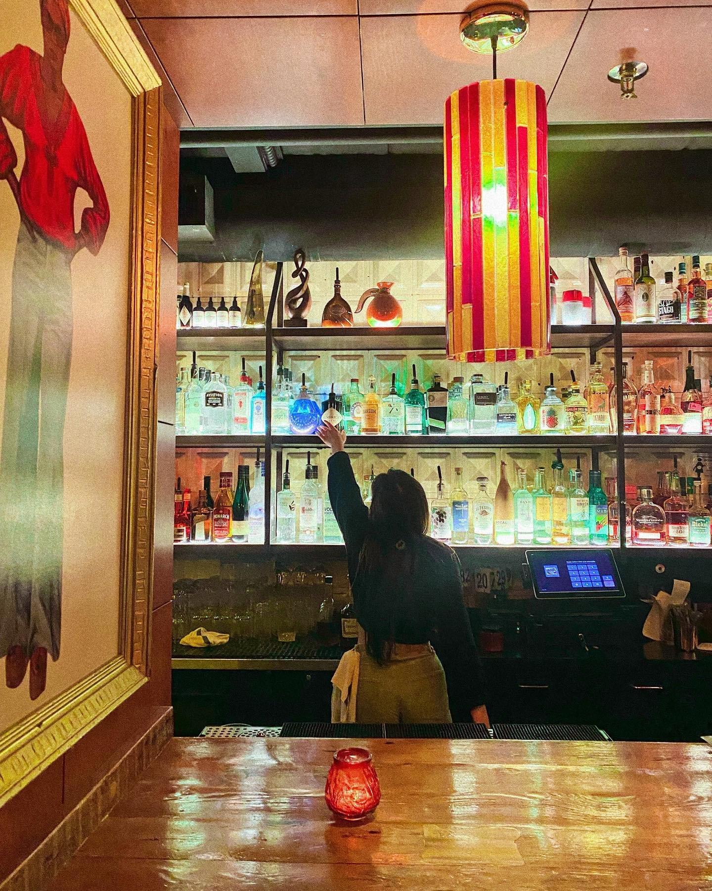 Radio Room Restaurant and Cocktail Lounge