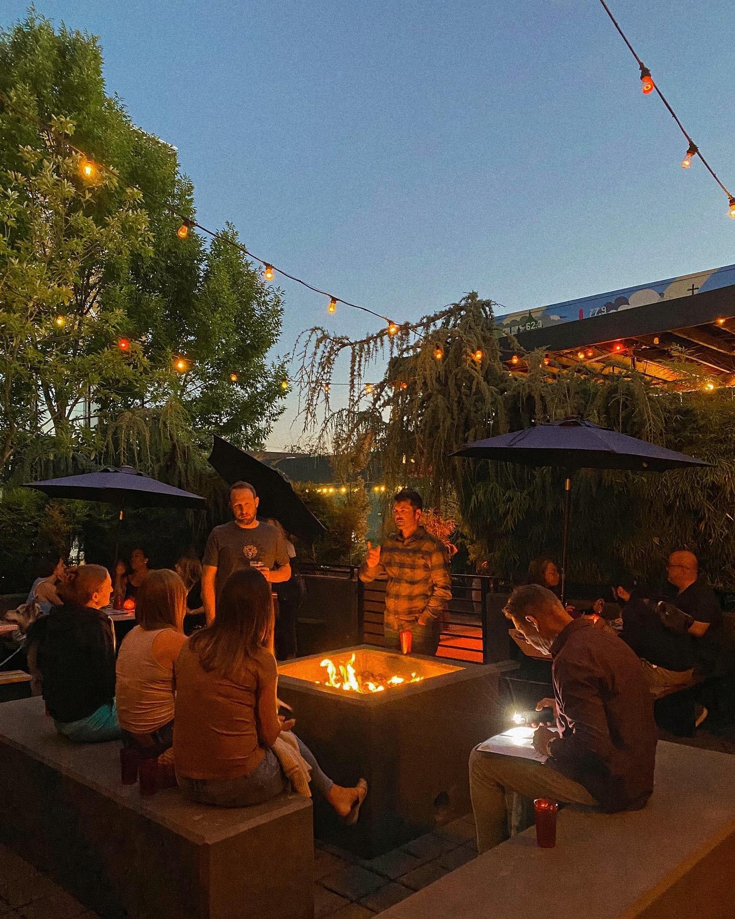 Radio Room Restaurant and Cocktail Lounge