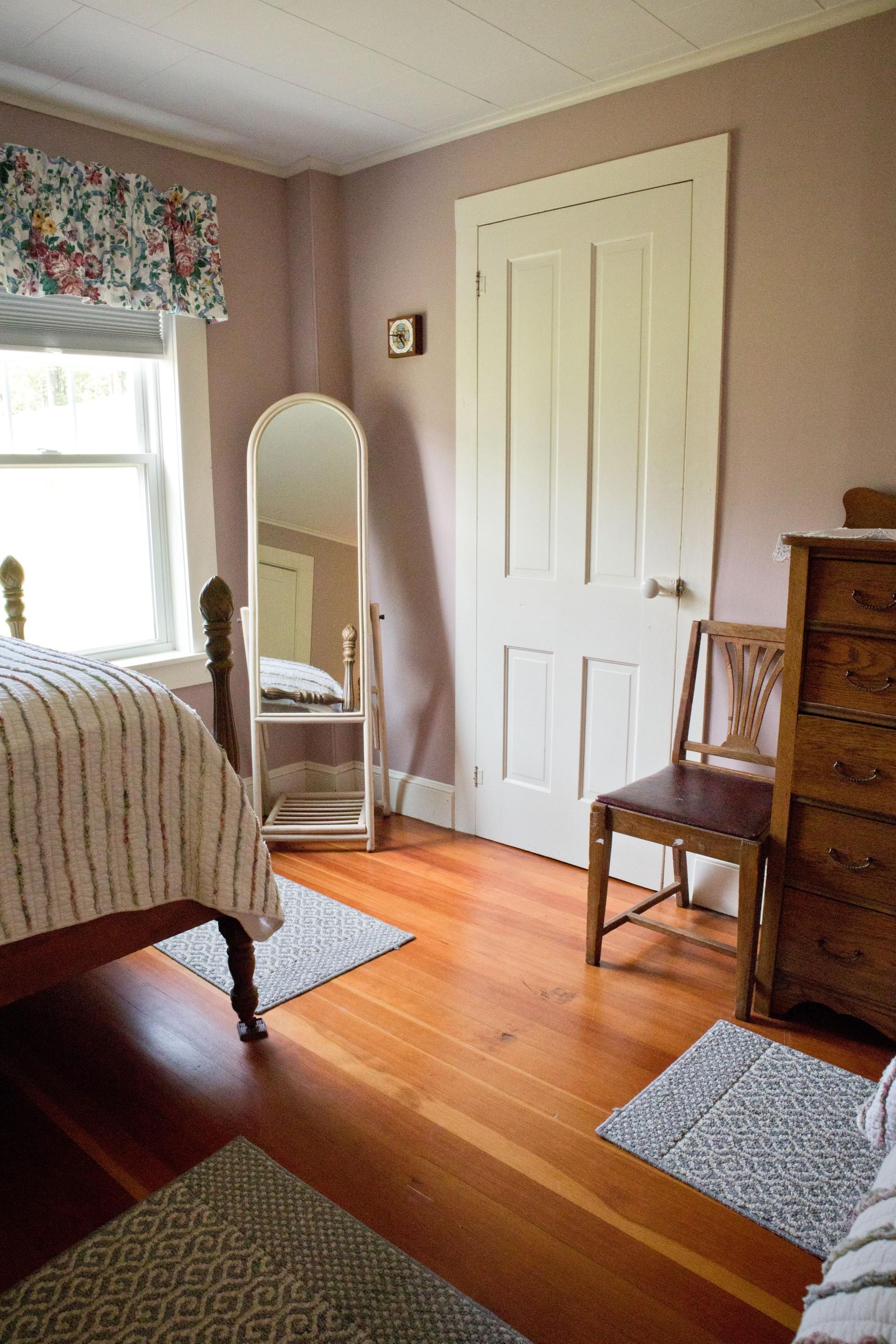 Rich Country Farmhouse