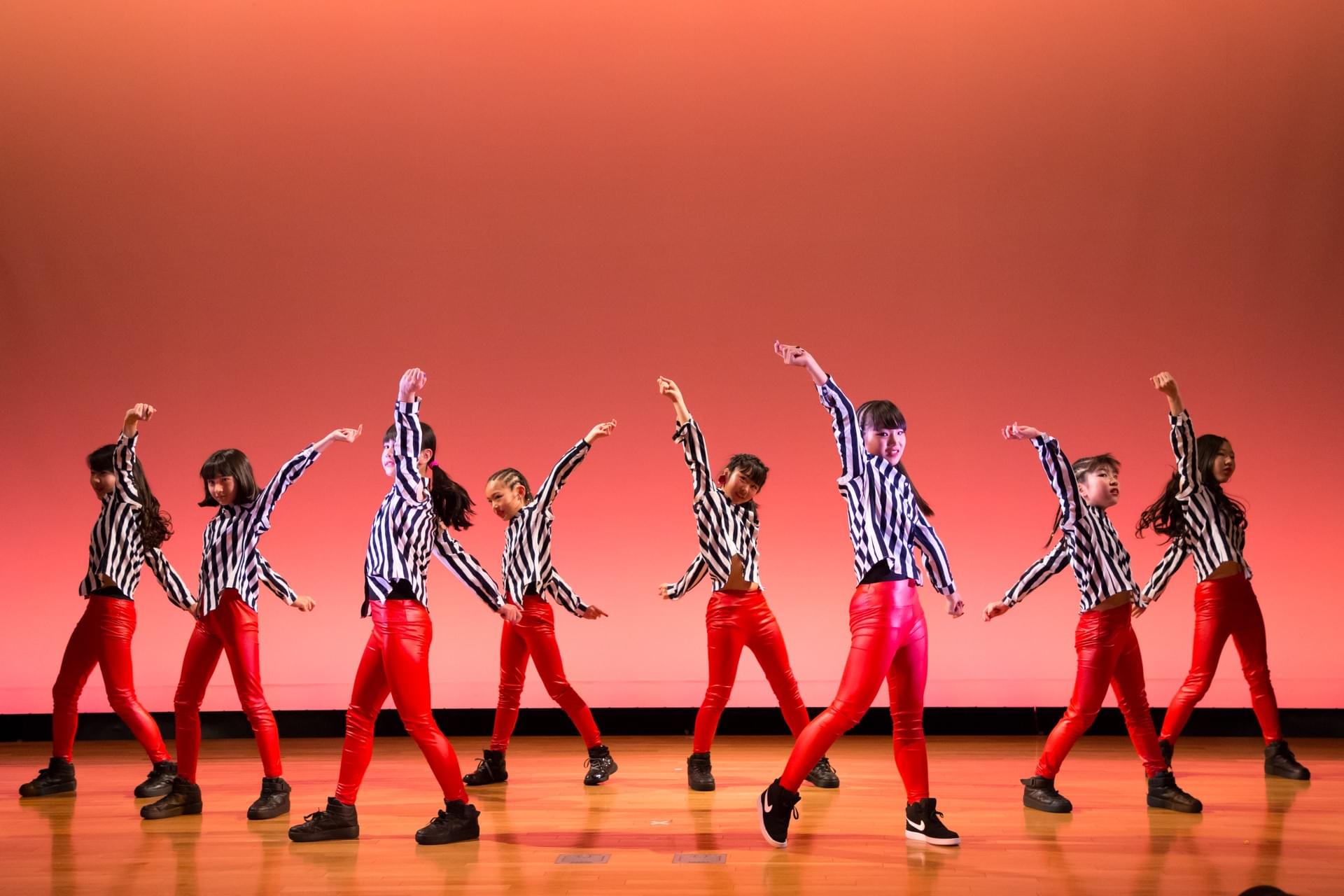 JUKE BOX Dance Studio on Strikingly