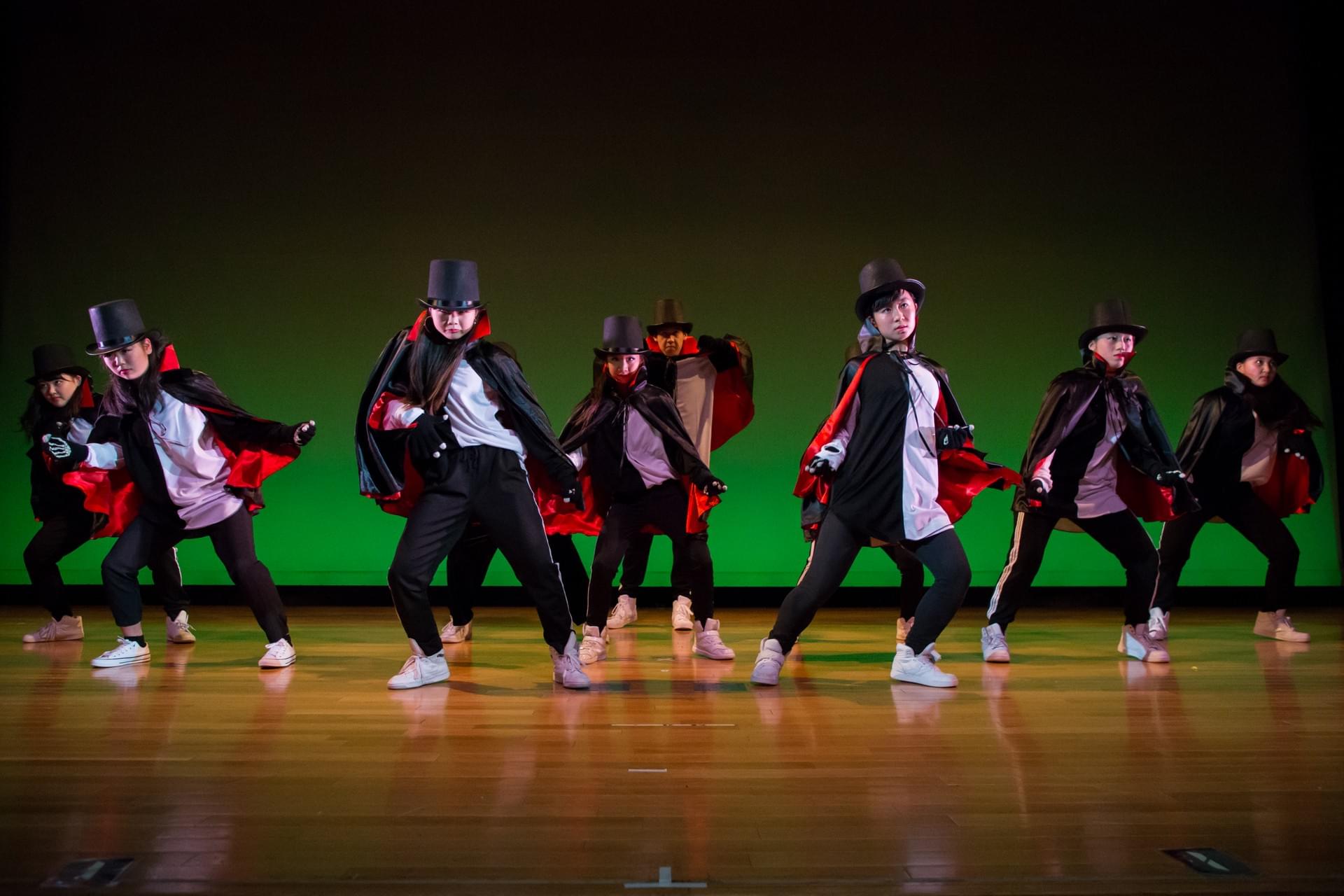 JUKE BOX Dance Studio on Strikingly