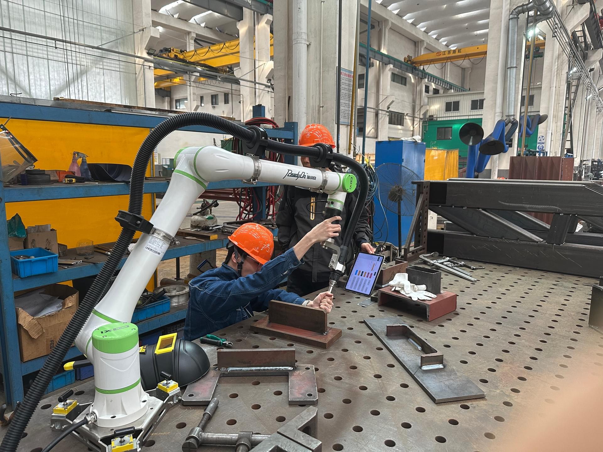 ReadyOn Collaborative robot Welding, Cobot MAG/MIG welding, Cobot Laser ...