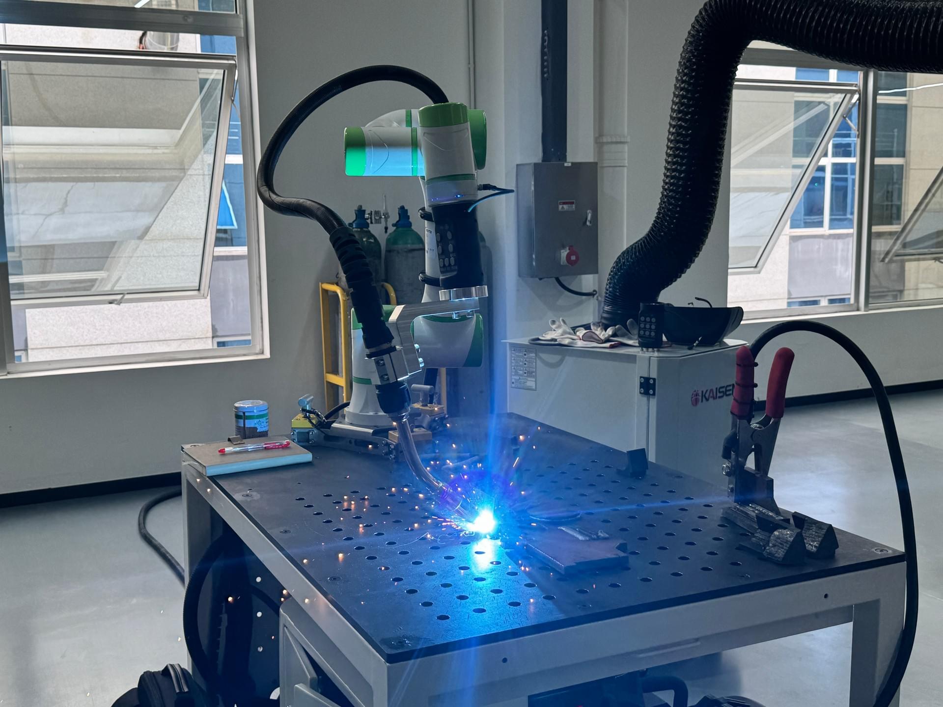 ReadyOn Collaborative robot Welding, Cobot MAG/MIG welding, Cobot Laser ...