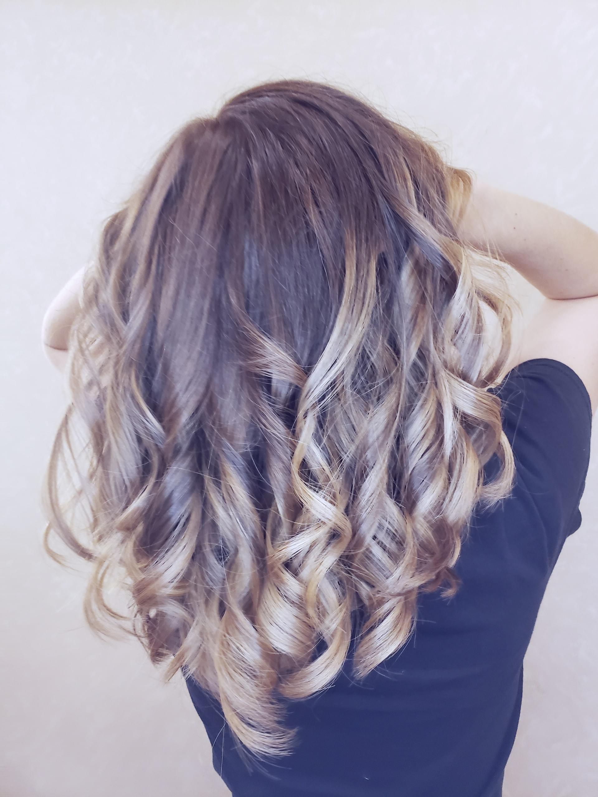Painted Ponytail on Strikingly
