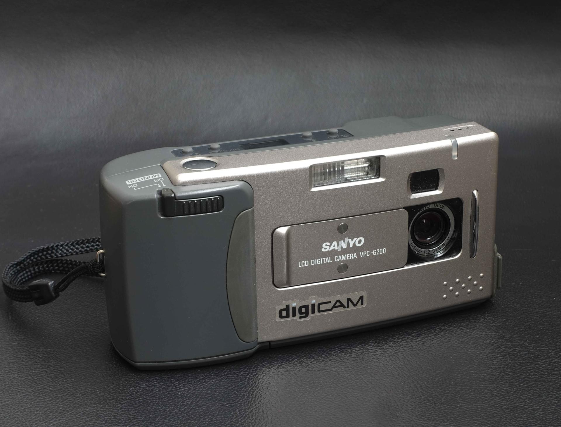 Sanyo vintage digital cameras