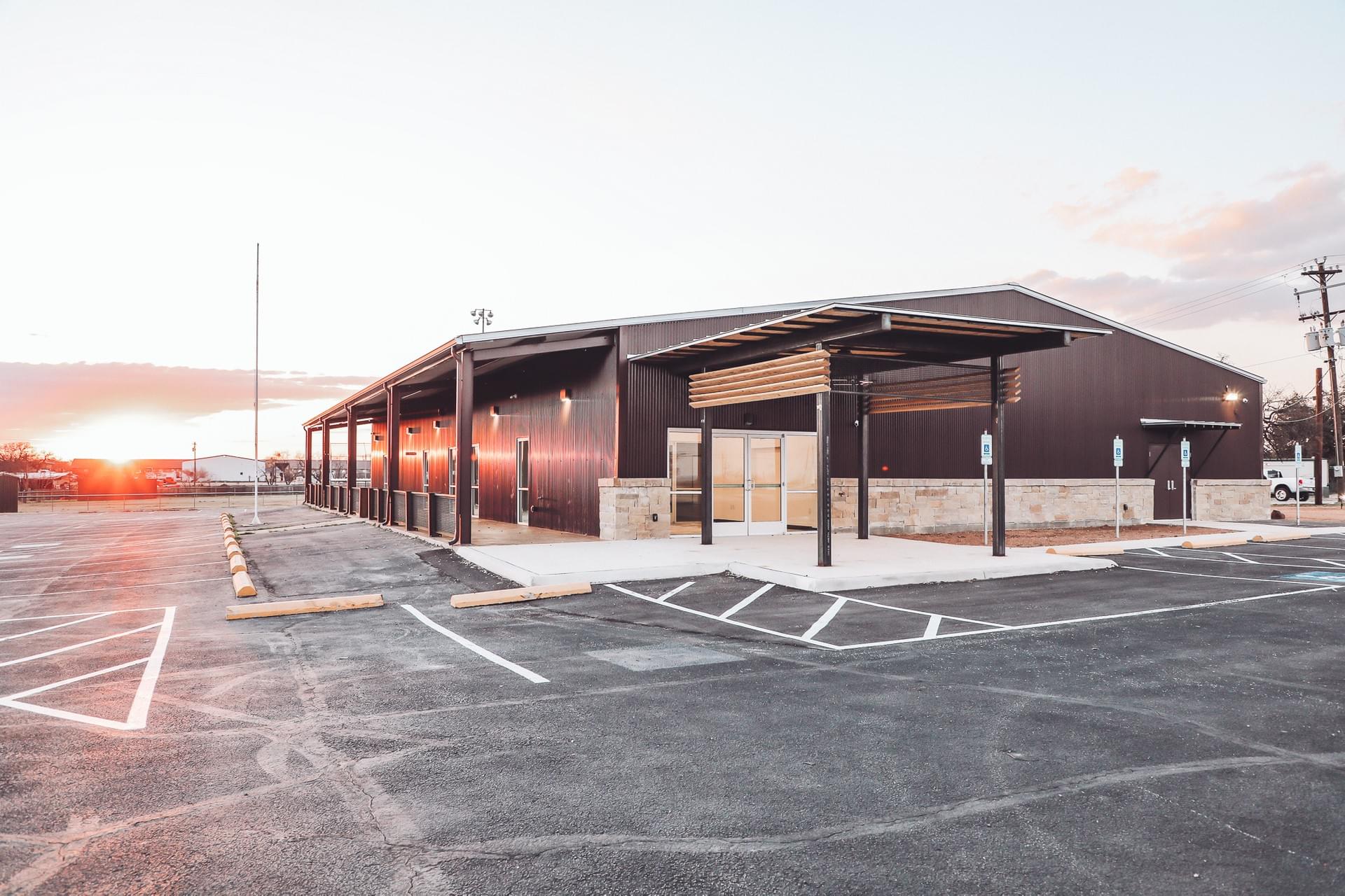 BUILDERS - GRIT Co. — Integrative Design & Construction