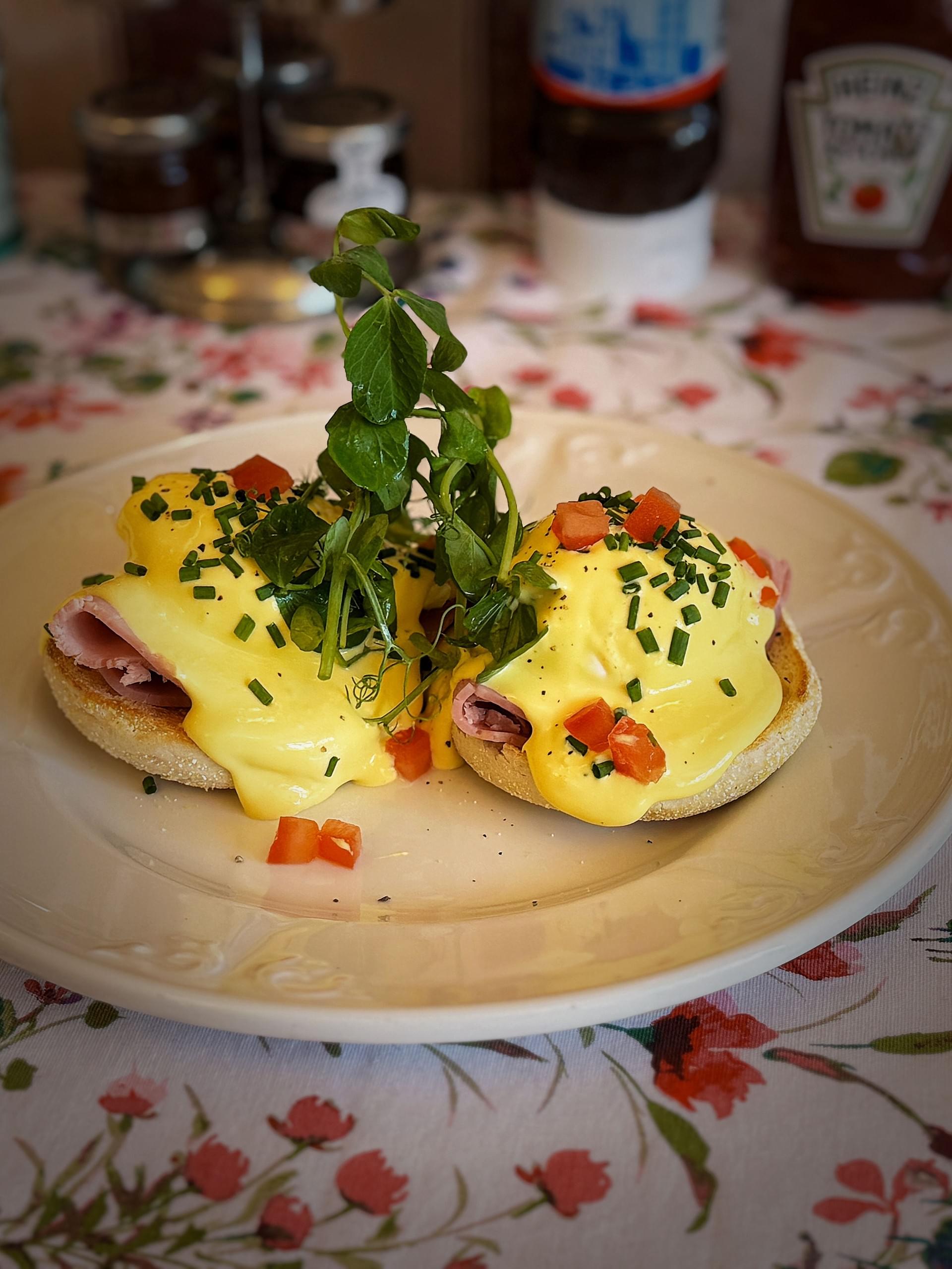 BREAKFAST&DINNER&AFTERNOONTEA - Robin Hill Hotel