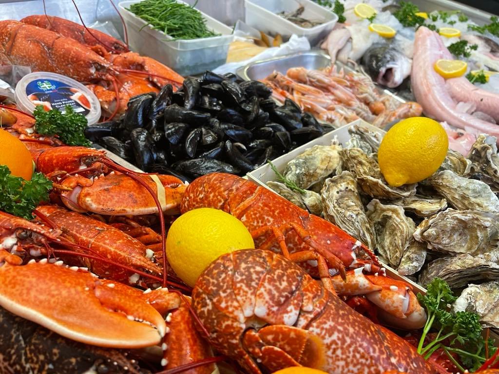 S & P FISH SHOP - ILFRACOMBE