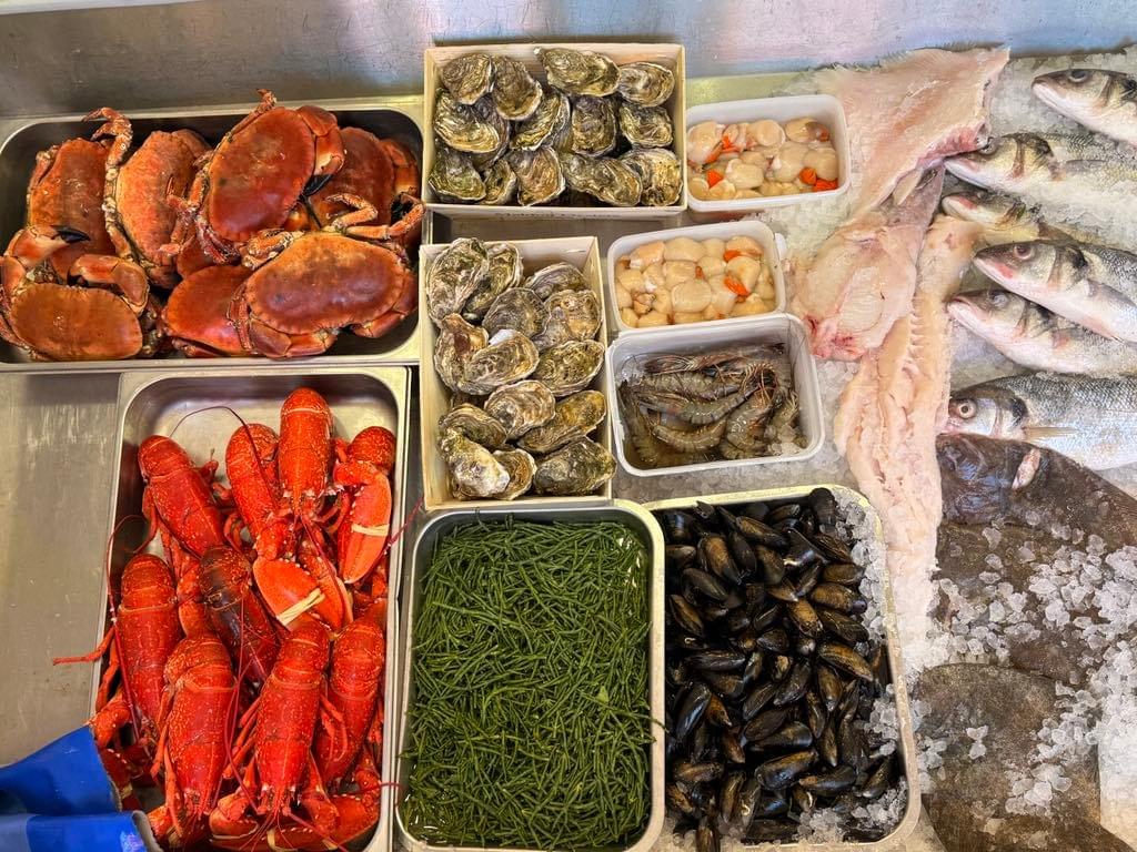 S & P FISH SHOP - ILFRACOMBE