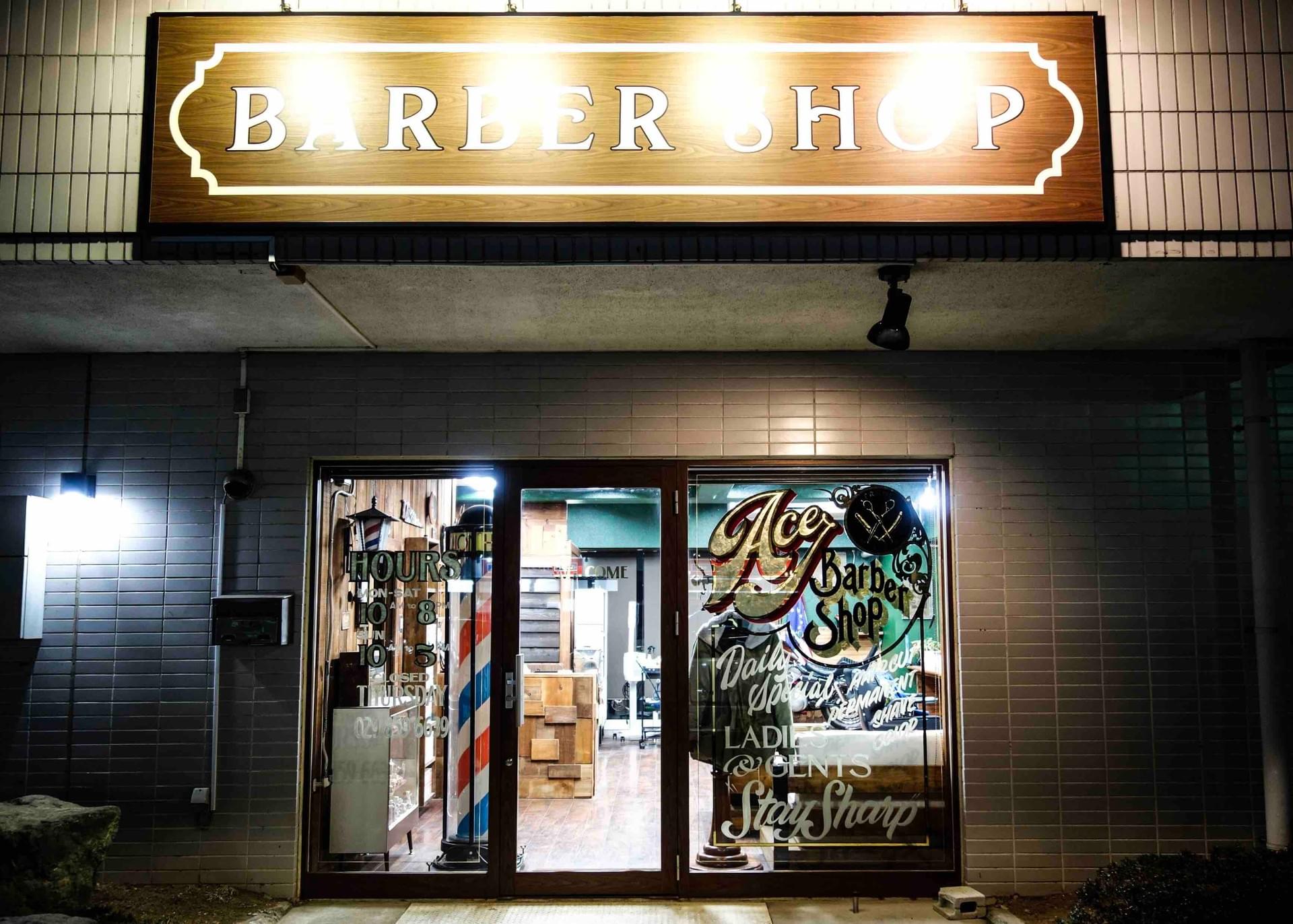 ACE barbershop Web on Strikingly