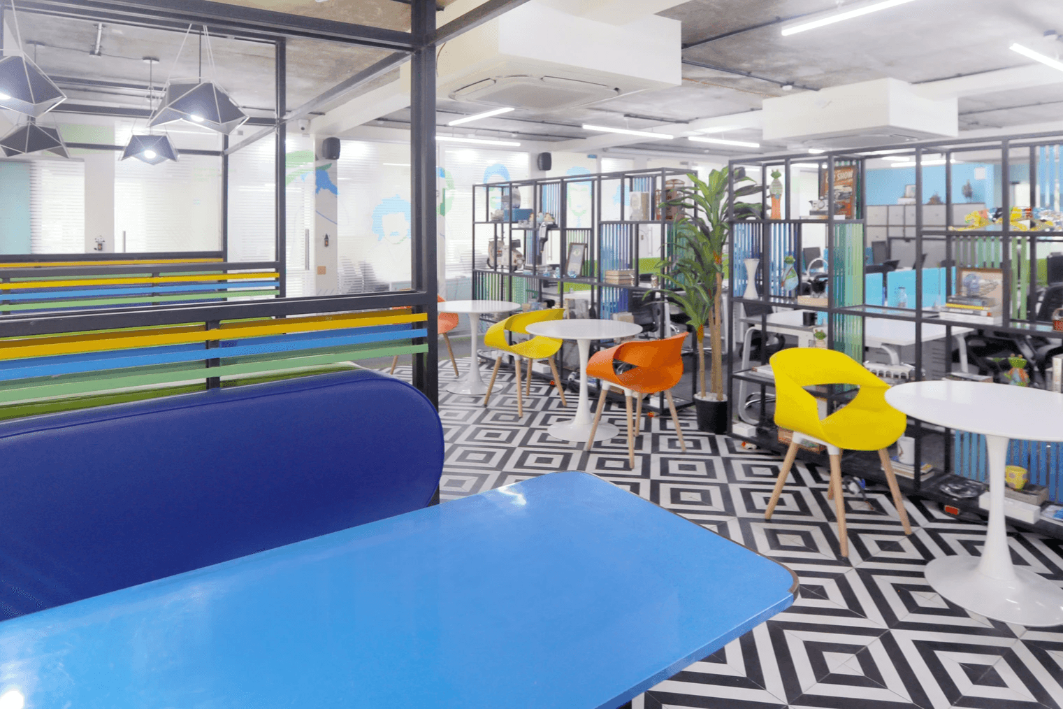 Prefabricated Buildings for Cafes, Restaurant & Bars