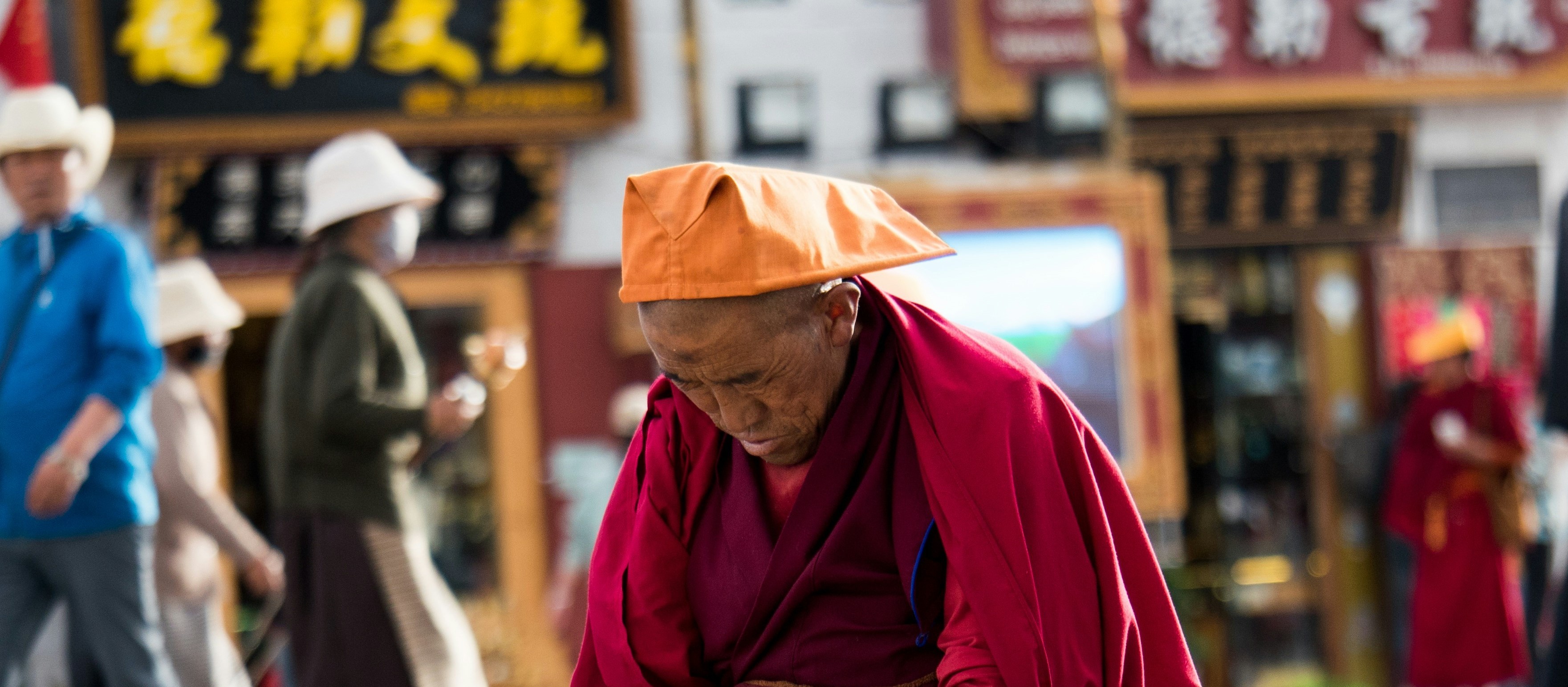 Mindful Colors: Why Do Buddhist Monks Wear Orange Apparel | Guide Tibet